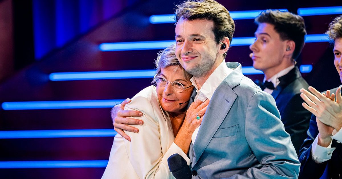 Robin Keyaert verrast zijn mama Ingeborg met zijn eigen versie van ...